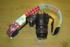 5 Great Camera Strap Cover Tutorials • The Crafty Mummy
